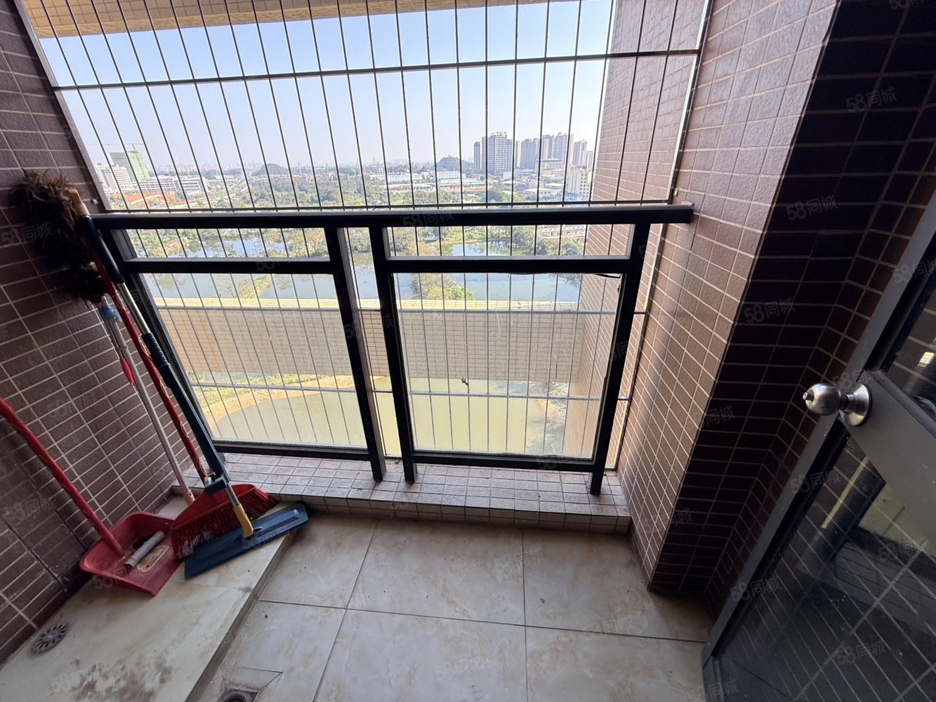 【10图】东南向 四会广场 精装 商品房 中间楼层 光线 ，四会广场-肇庆58同城