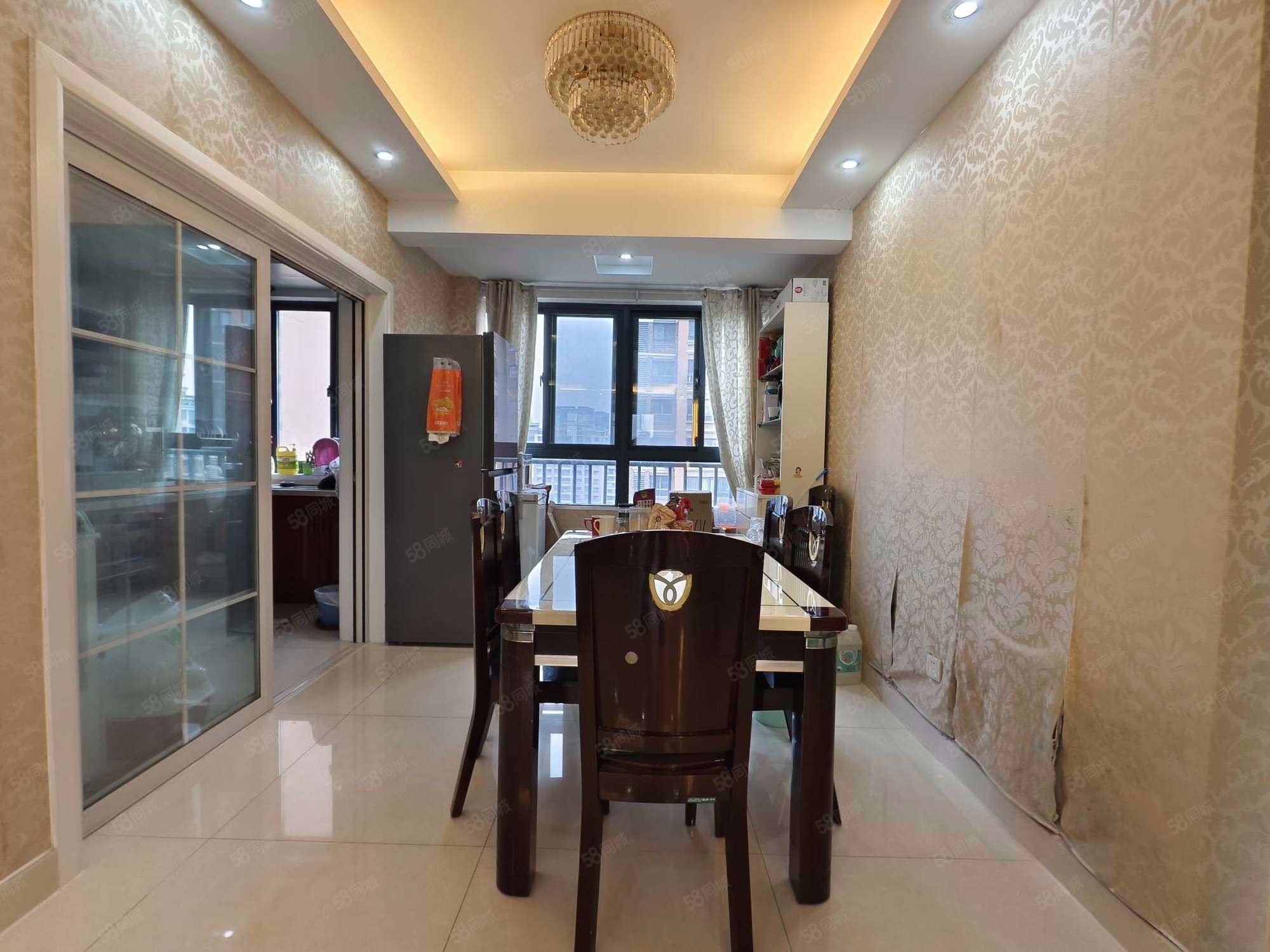 【10图】骏和玲珑湾 商业配套成熟 商品住宅 中间好楼层 满五，骏和玲珑湾-扬州58同城