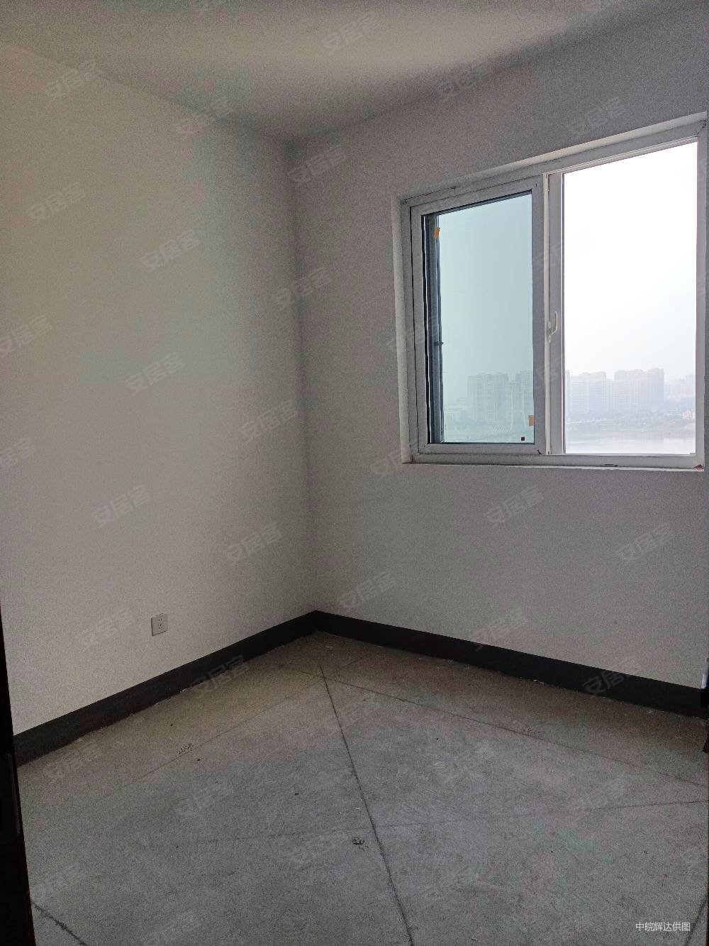 双卫 购物方便 刚需小三居 高楼层采光充足 正规商品房，宋庄淮泽园中区二手房，35.8万，3室2厅，2卫，120平米-蚌埠安居客