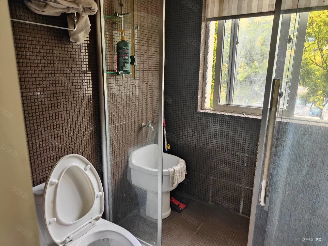 温岭市区 双卫格局 朝南 精装修 车位充足 中间楼层采光好，锦园小区二手房，260万，4室2厅，2卫，150平米-台州安居客